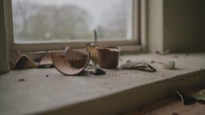 Romper in Spanish: Conjugations, Meanings & Uses - Tell Me In Spanish